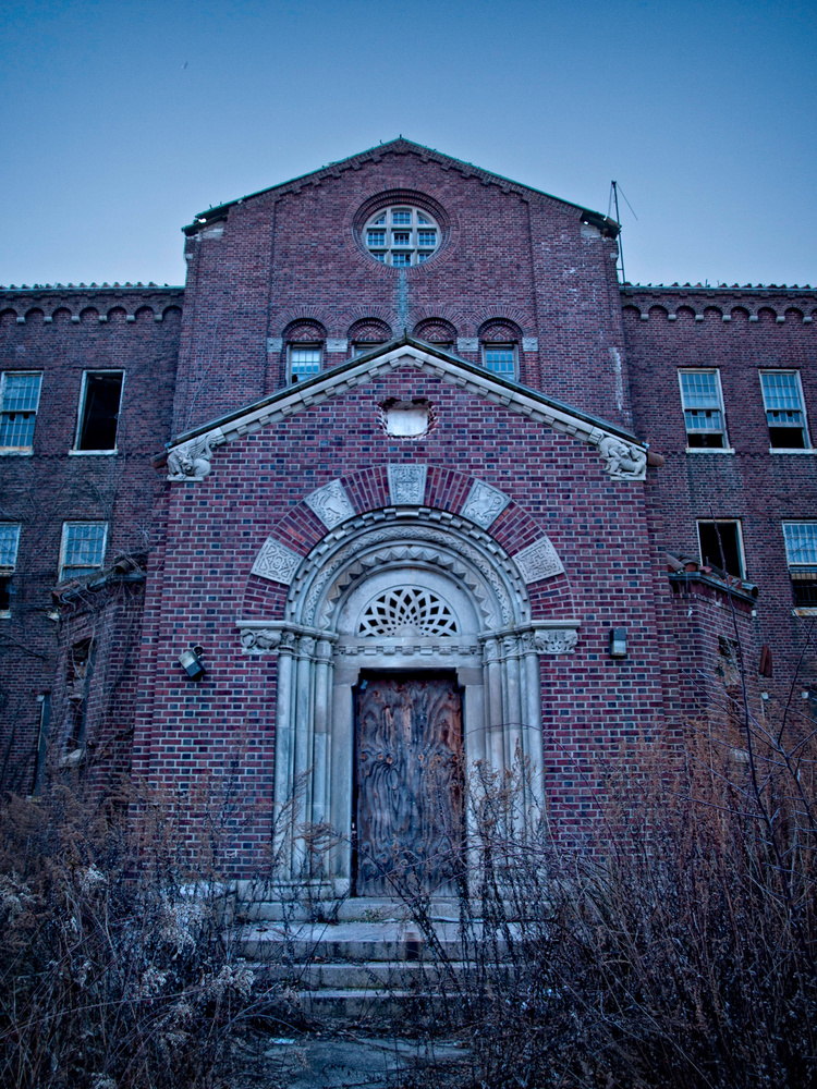 Pilgrim State Hospital (Brentwood, NY) | in sickness and in health