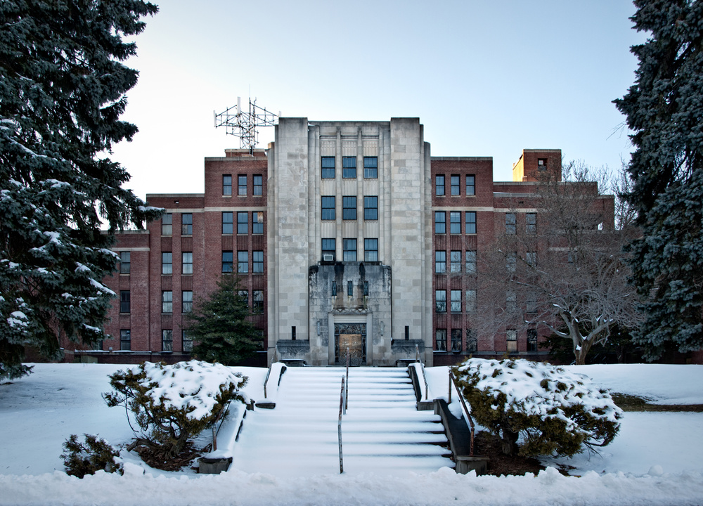 The Abandoned Undercliff Sanatorium (Meriden, CT) | Abandoned America