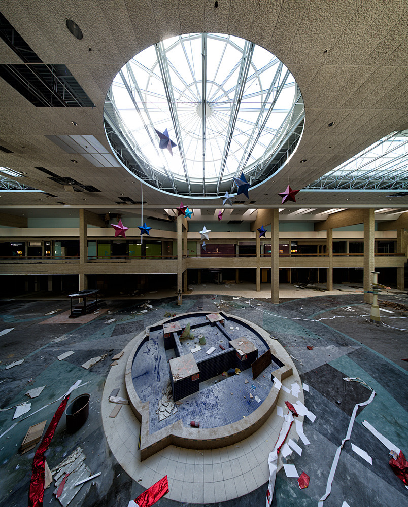 Dead Malls