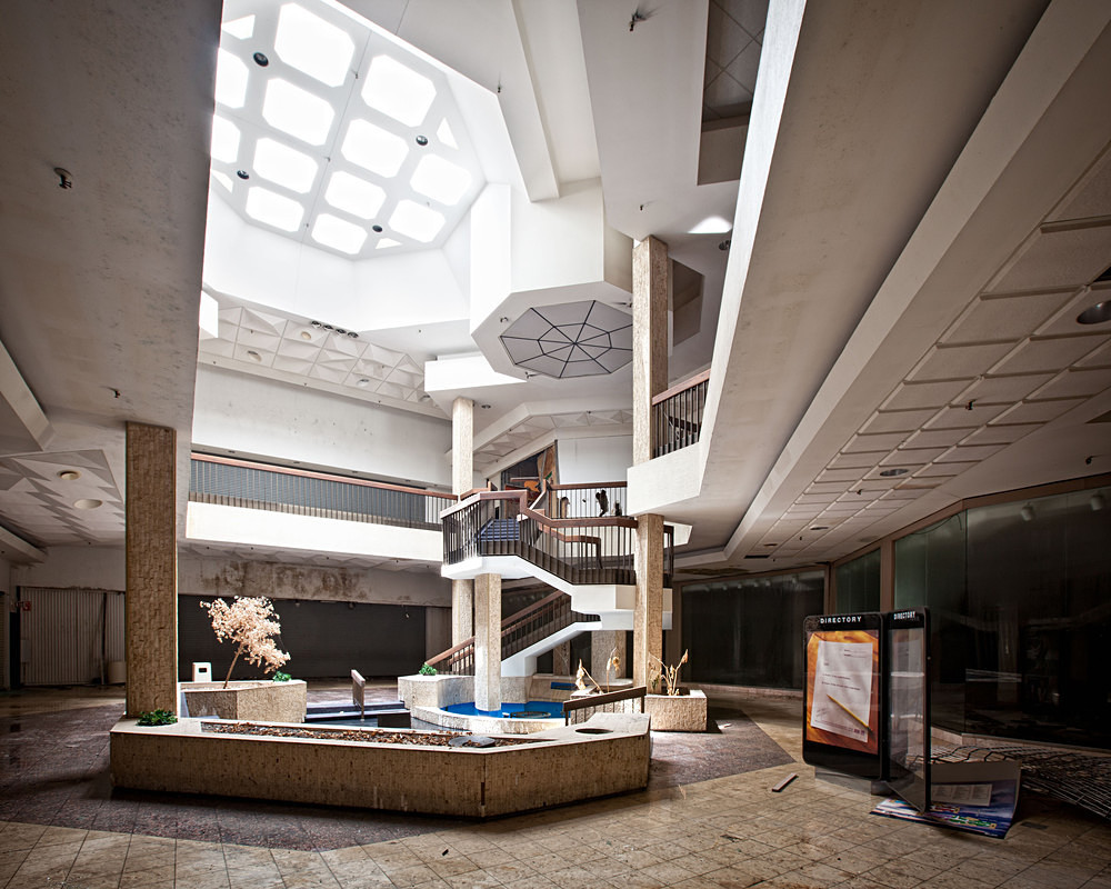 Randall Park Mall (Cleveland, OH) | Abandoned America