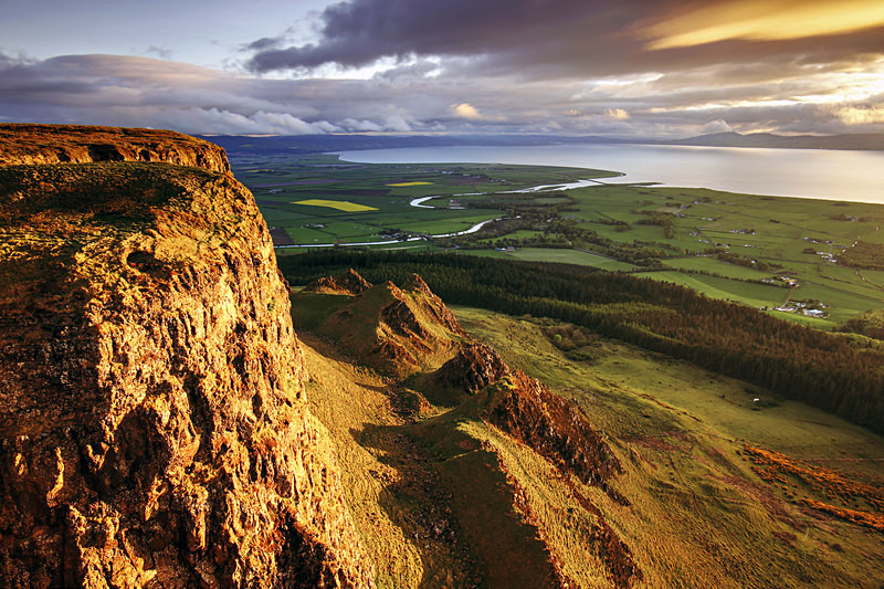 Binevenagh Mountain & Lough Foyle