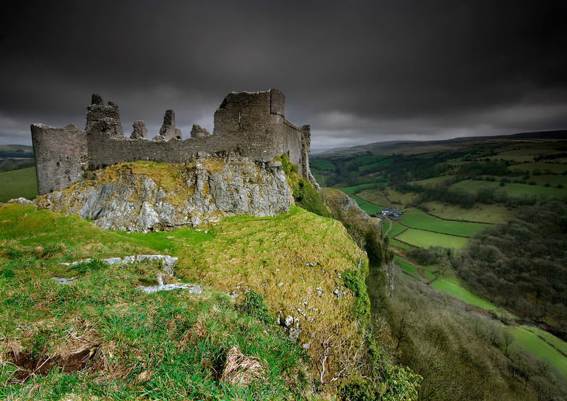 Carreg Cennen Castle